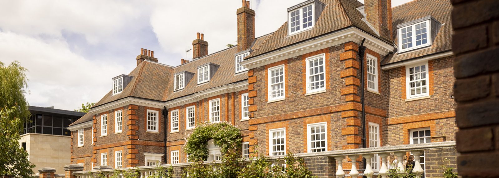 Ibstock Place bus service - Kura